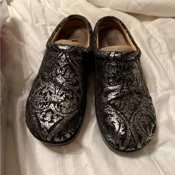 Alegria | Shoes | Alegria Kayla Slipon Shoes | Poshmark